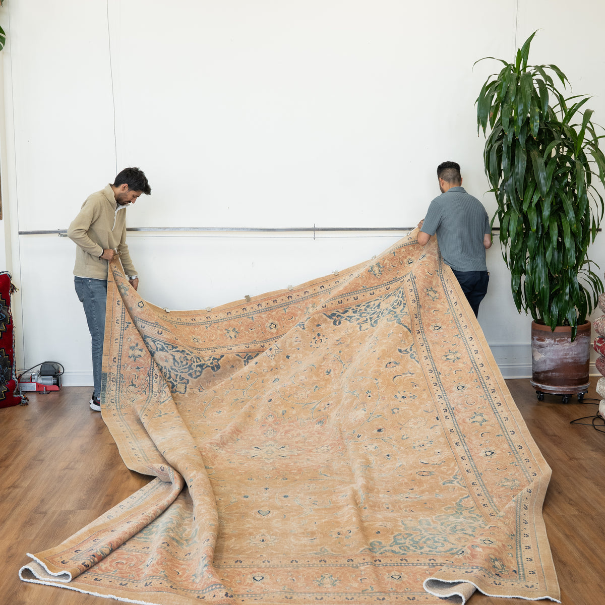 Nomadic Vintage Rugs – Handmade Turkish Large Rug 8' X 12'